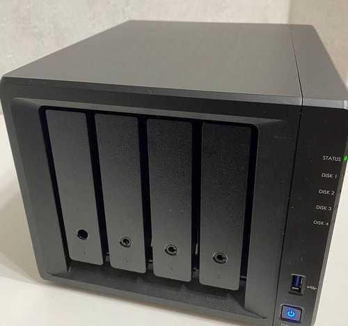 Сетевое хранилище NAS Synology DS418