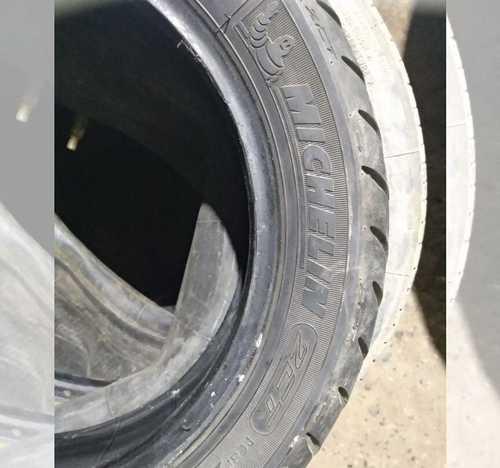 Шина Michelin 130/70/12 на скутер