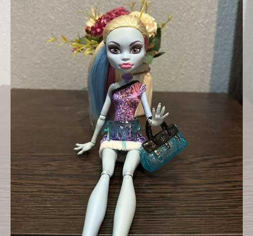 Кукла монстер хай monster high Эбби Скариж