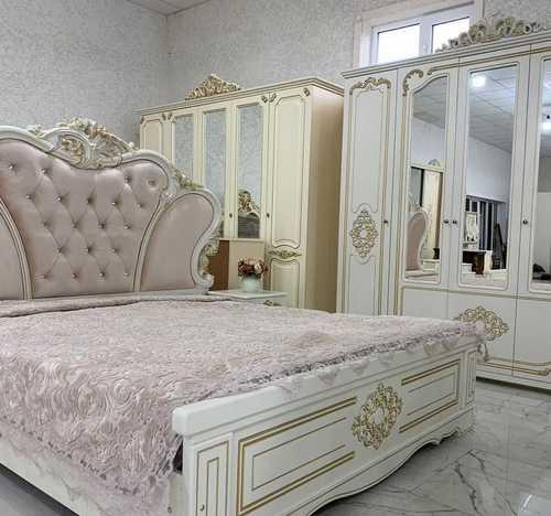 Спальный гарнитур / спальня