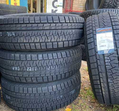 Pirelli Formula Ice FR 215/55 R18 99H