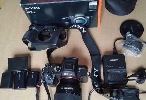 Sony A7R III с объективом Sony FE 24-105