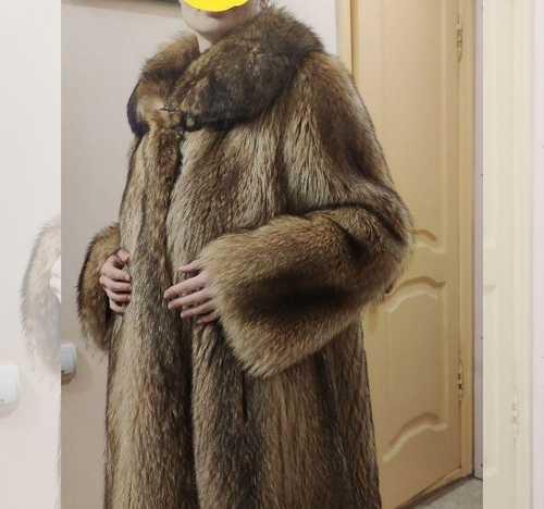 Шуба из енота