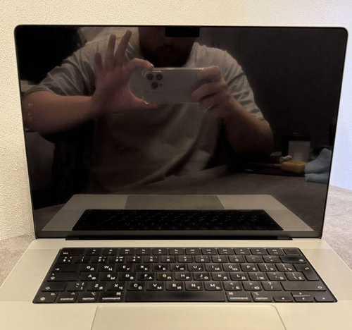 Macbook pro 14 m1 16 512