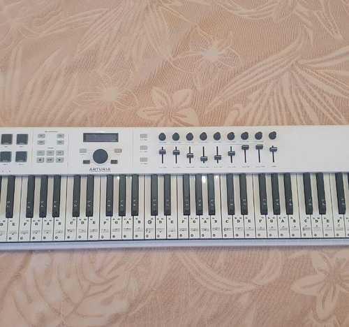 Midi-клавиатура Arturia KeyLab Essential 88