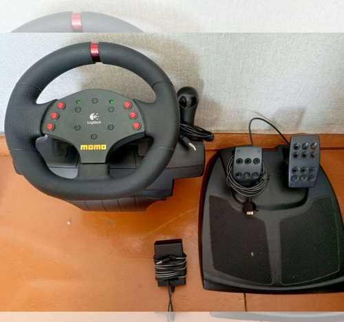 Игровой руль Logitech momo racing