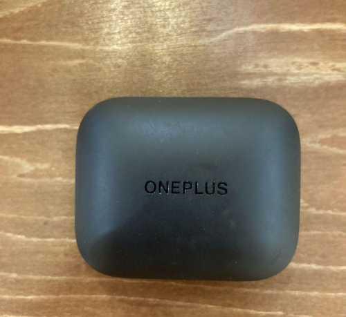 One plus buds pro (один наушник)