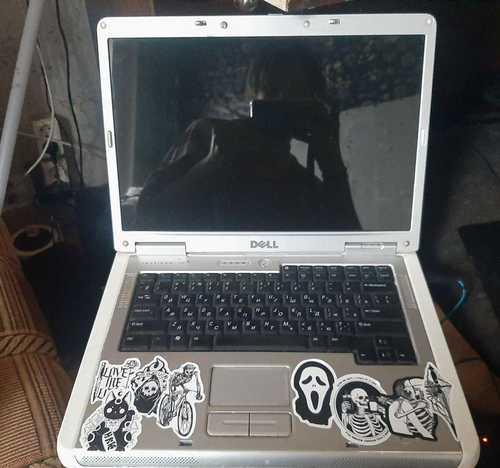 Ноутбук dell inspiron