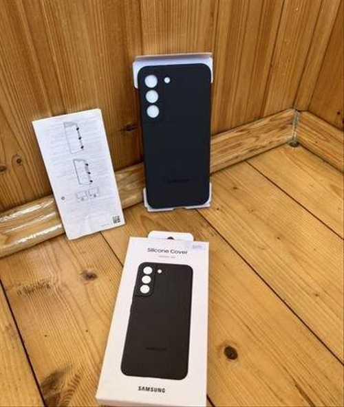 Чехол Galaxy S22 - Samsung Silicone Cover черный