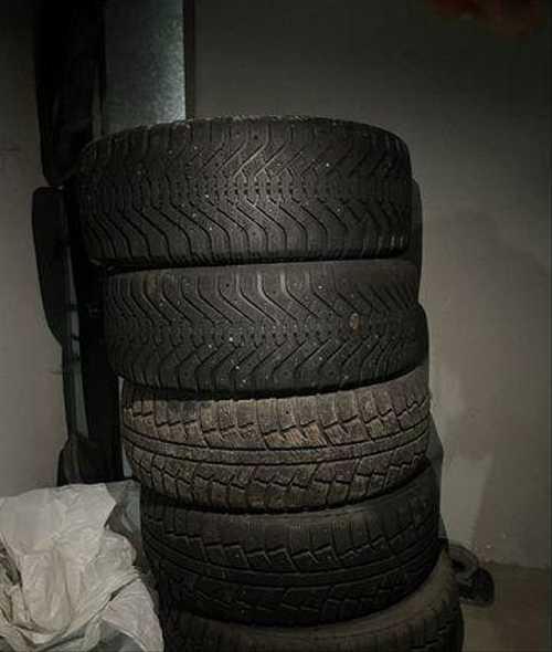 Goodyear Aquatred 215/60 R17