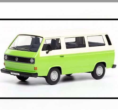 Модель 1/24 Volkswagen Type 2 (T3) green