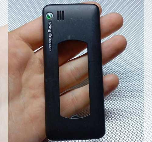 Sony Ericsson C905. Задняя крышка. Новая