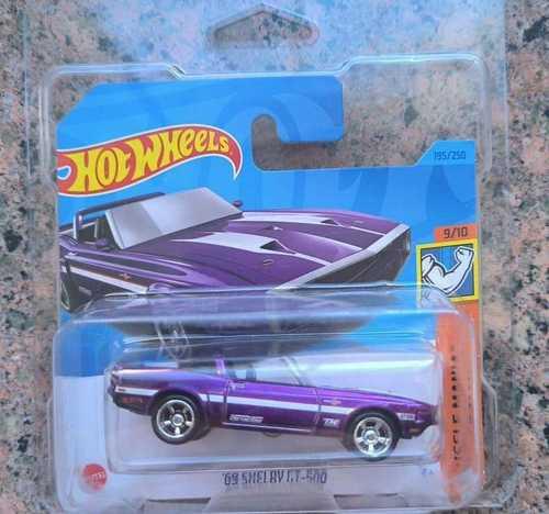 Hot wheels машинки