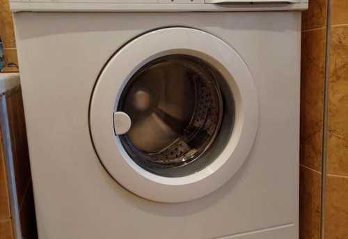 Продаю стиральную машину Indesit. Италия