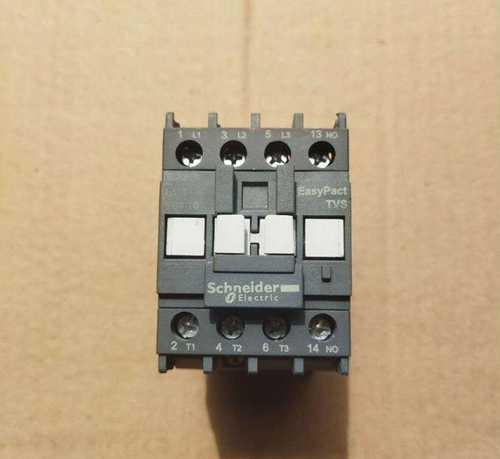 Контактор Schneider Electric EasyPact LC1E0910M5
