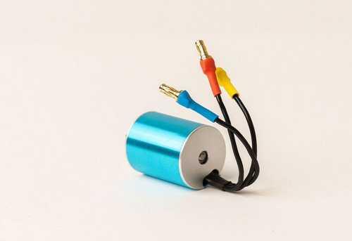 Бесщеточный двигатель 2430 5800kv