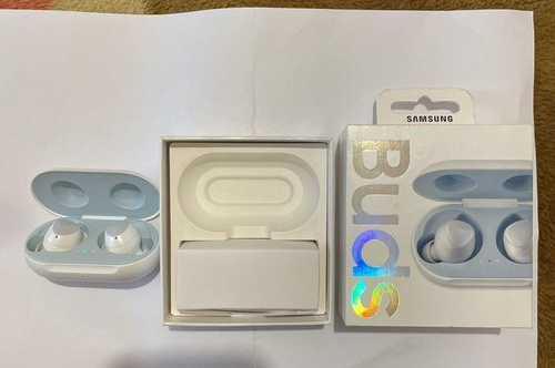 Беспроводные наушники Samsung Galaxy Buds
