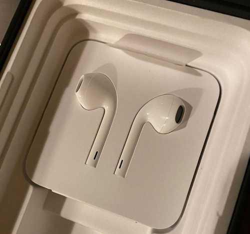 Наушники Apple EarPods Lightning оригинал новые