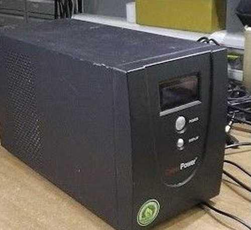 Ибп CyberPower UT2200EI