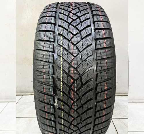 Goodyear UltraGrip Performance  275/40 R22