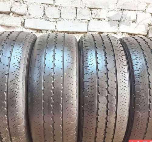 Pirelli Chrono 215/65 R15C 97L