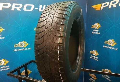 Bridgestone Ice Cruiser 5000 235/65 R17