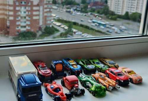 Машинки Hot Wheels