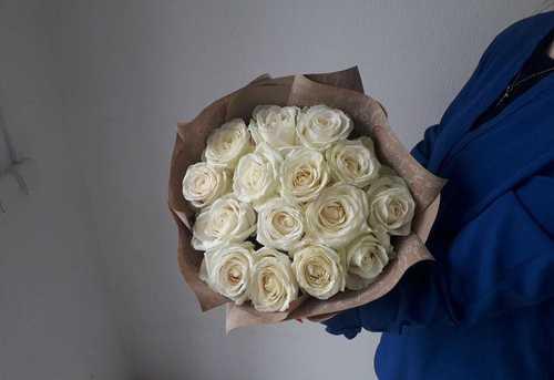 Букет белых роз доставка в подарок
