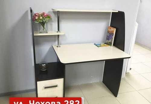 Компьютерный стол на Чехова 282