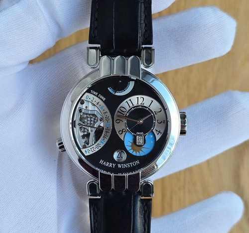 Часы Harry Winston Excenter Timezone