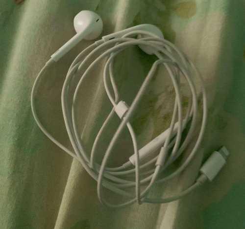 Наушники apple earpods lightning