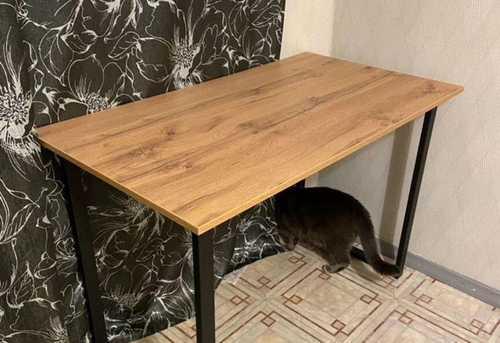 Кухонный / письменный стол