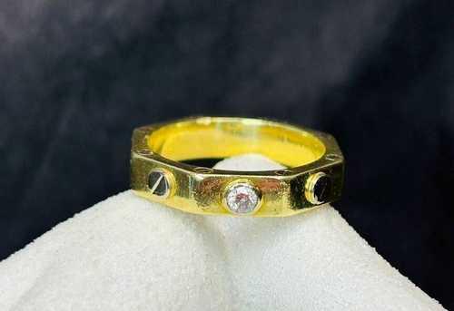 Золотое кольцо с бриллиантом 750 пробы 18 р-р