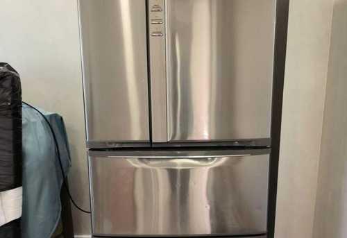 Холодильник Холодильник Panasonic NR-D511XR