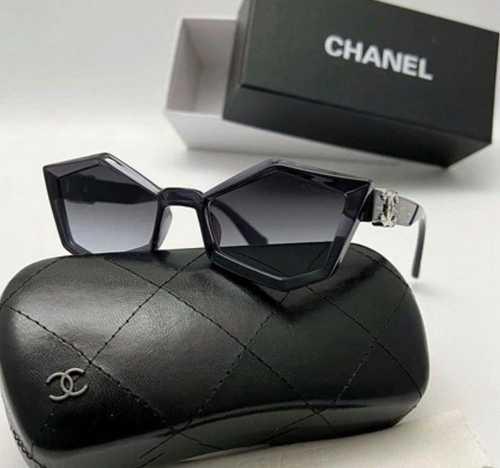 Солнцезащитные очки chanel