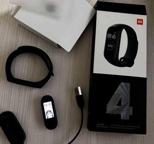 Фитнес браслет xiaomi mi band 4