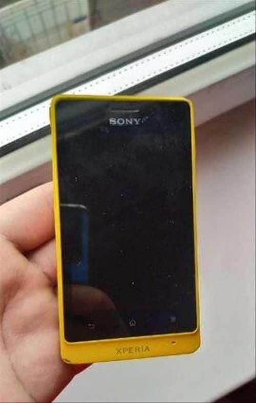 Телефон Sony xperia go