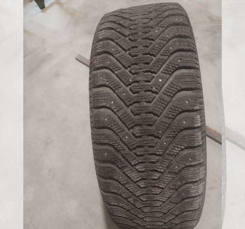 Goodyear UltraGrip 500 215/55 R17 94T