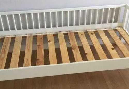 Кровать детская IKEA Gulliver с матрасом