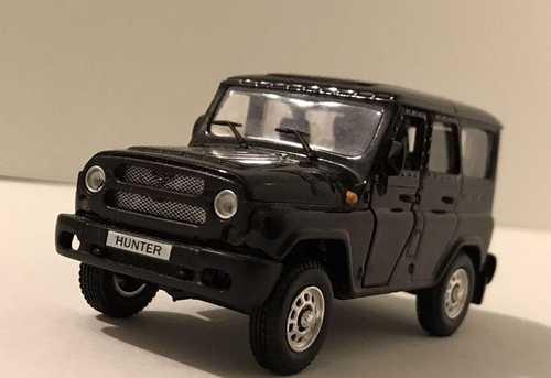 Модель УАЗ Хантер Uaz Hunter 1:43 Autobahn Bauer