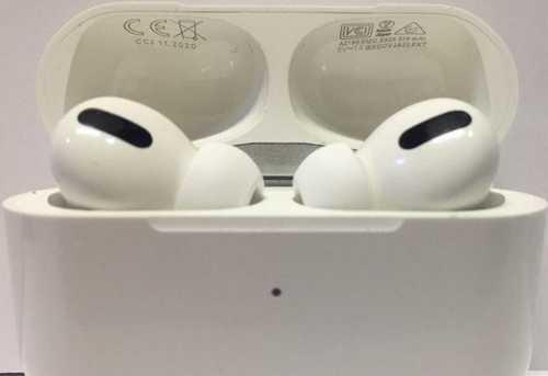 Apple AirPods Pro with Wireless Charging Case (гол