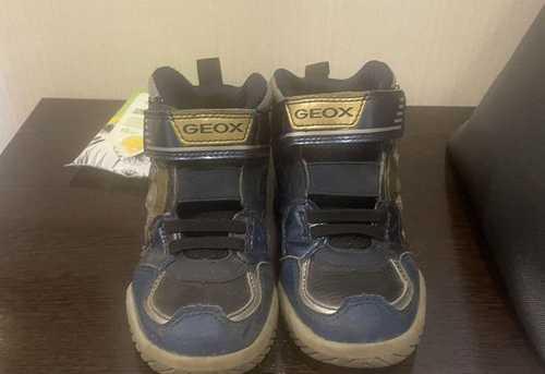Кроссовки детские geox 27