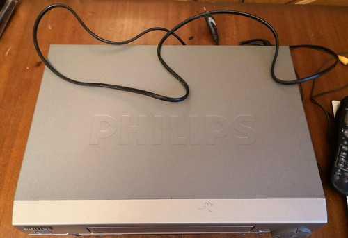 Видео магнитофон Philips VR299/55