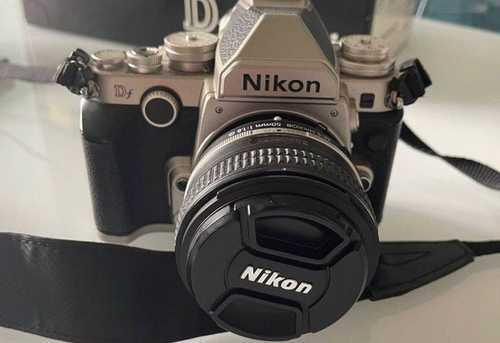 Nikon Df Kit + AF-S 50mm f/1.8