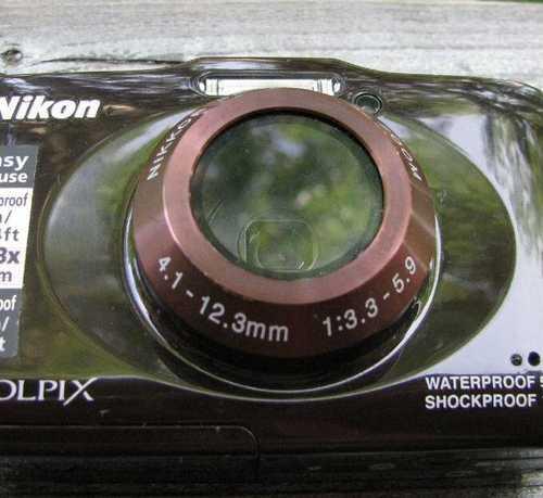 Компактный подводный фотоаппарат Nikon S31