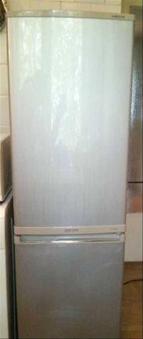 Холодильник Samsung рабочий