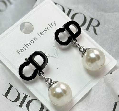 Серьги Dior с жемчугом