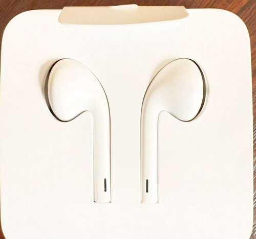 Наушники apple earpods с разъемом lightning