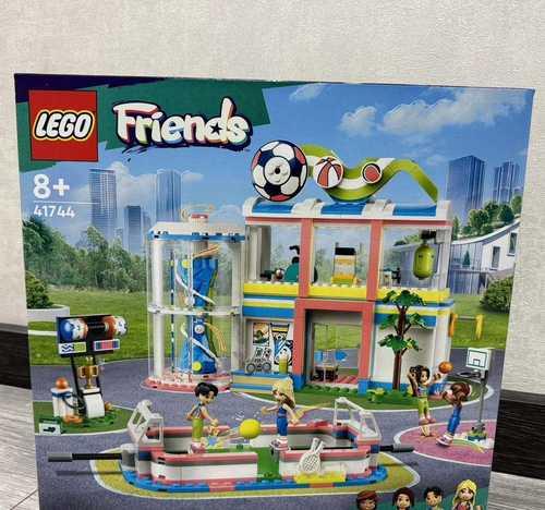 Конструктор Lego Friends 41744 Спортивный центр