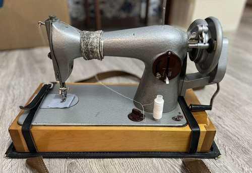 Швейная машина подольск 2М-34